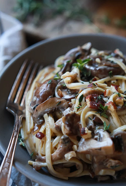 Creamy Wild Mushroom & Sage Pasta with Maple Sausage – Olive Amelia
